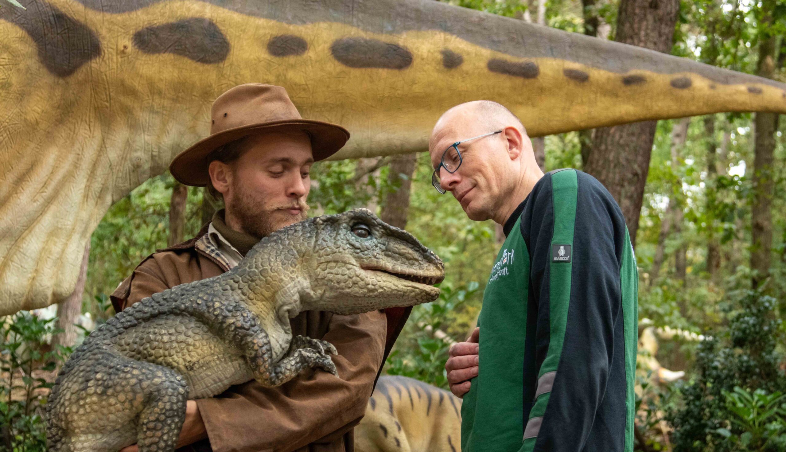 Primeur: DierenPark Amersfoort neemt velociraptor op in ...